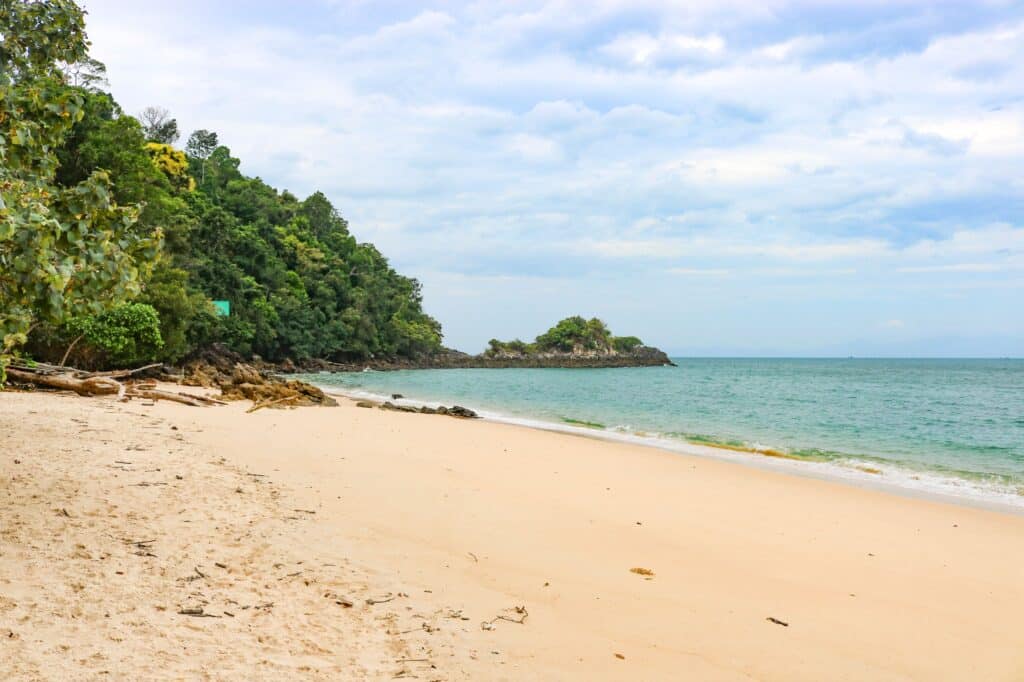 Docastaway's Unique Offer of Extreme Island Isolation – SOFX