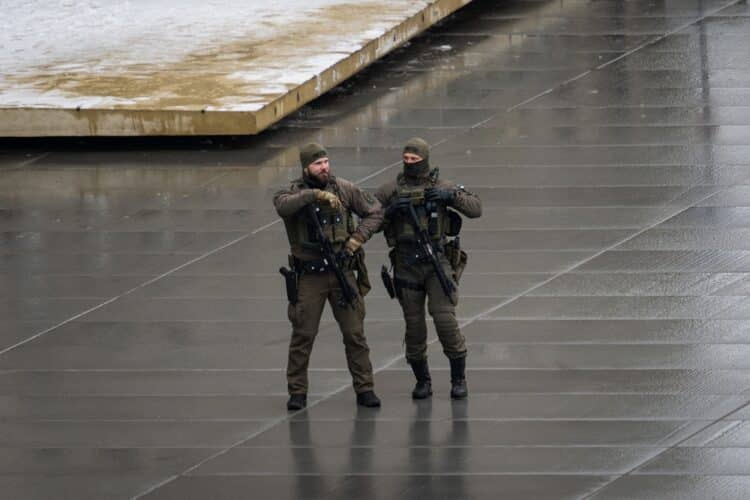 Estonian ISS Arrests 10 in Vandalism Scheme Blamed on Russian Special ...