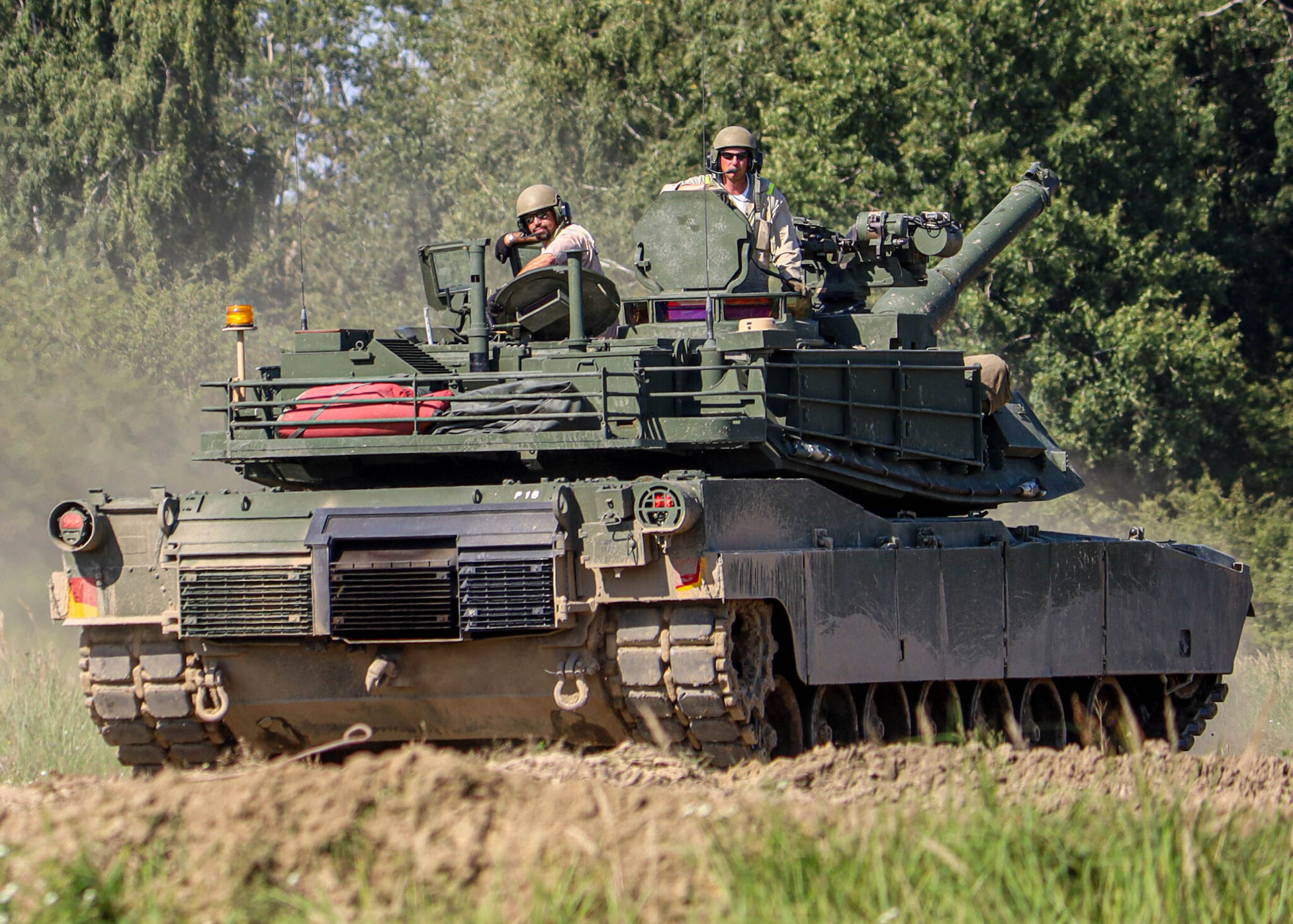Army Accelerates Abrams Tank Modernization, Targets New Variant in 30 ...