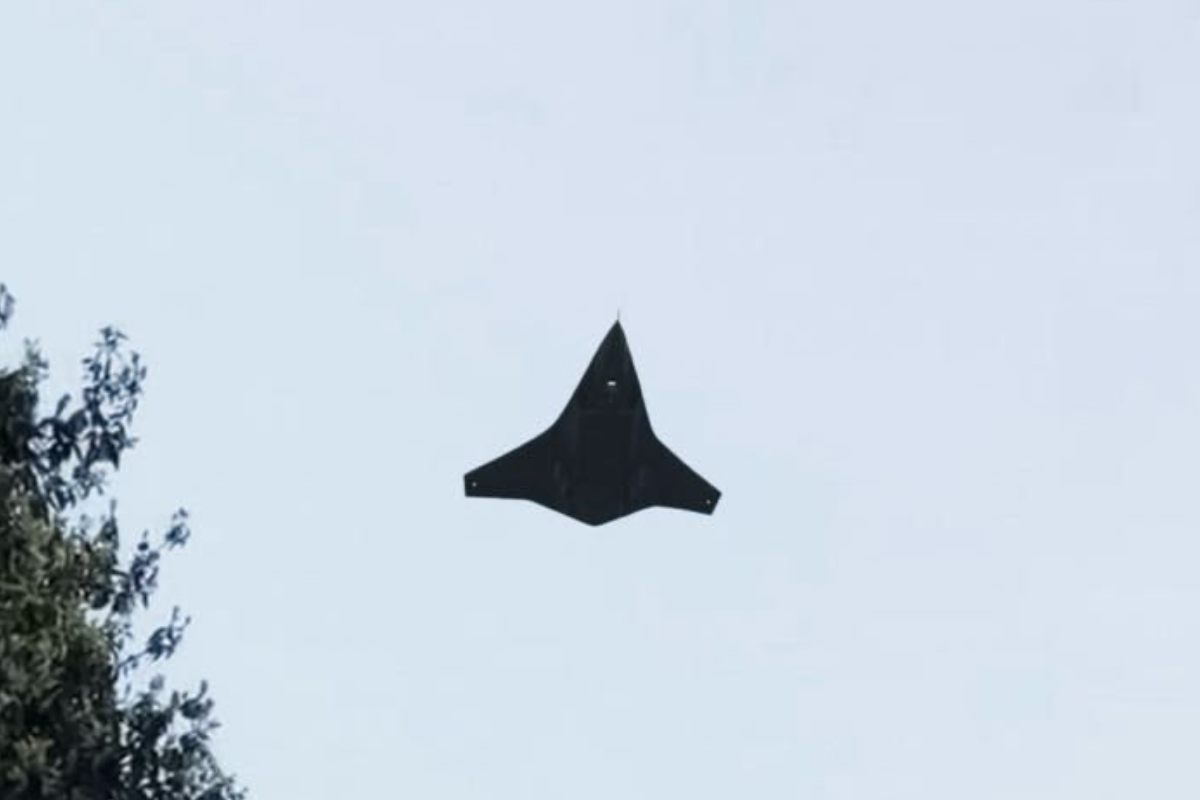 China’s Third Tailless Next-Generation Aircraft Emerge | Pakistan Defence