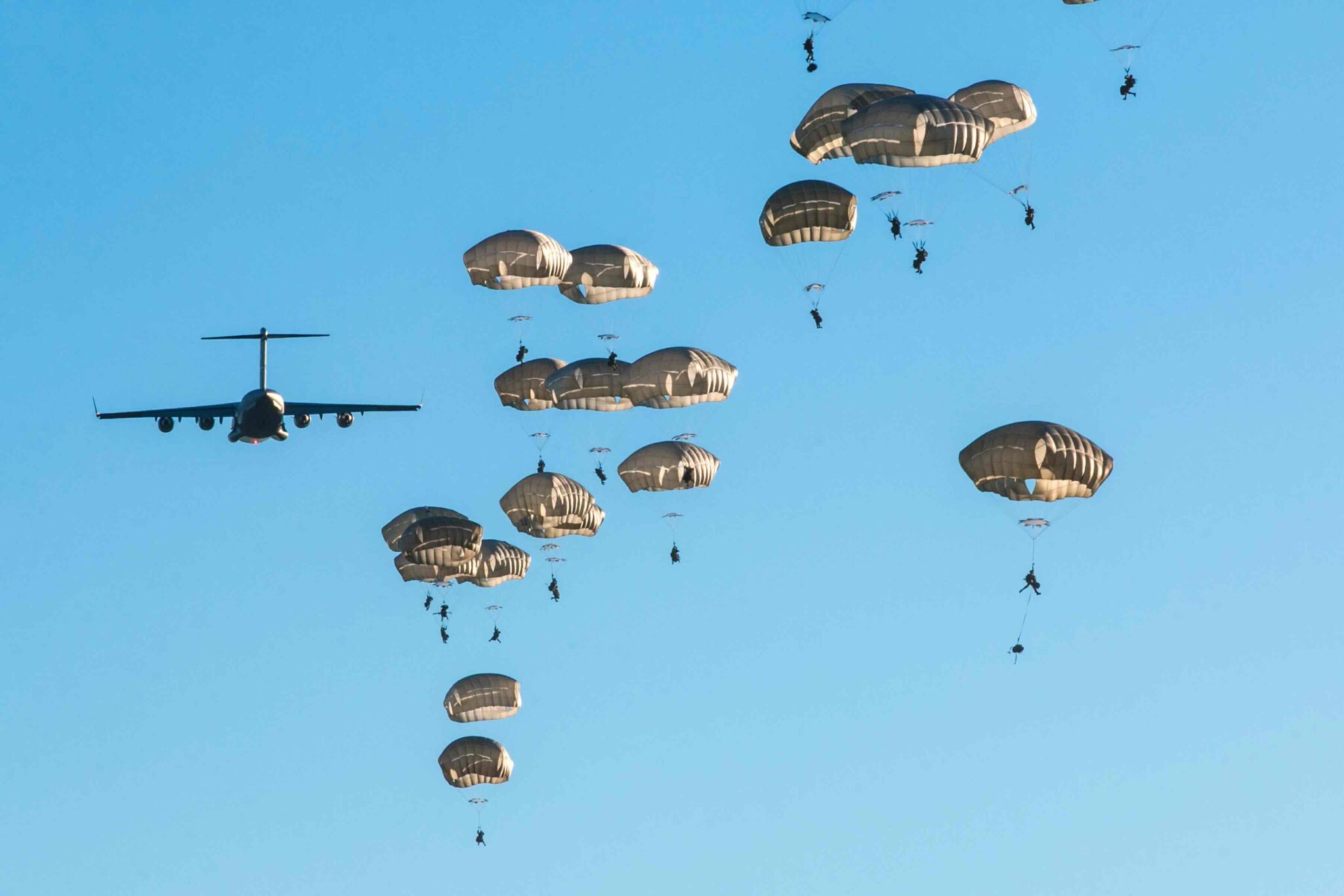 Army Cuts Jump Pay for 22,000 Paratroopers – SOFX