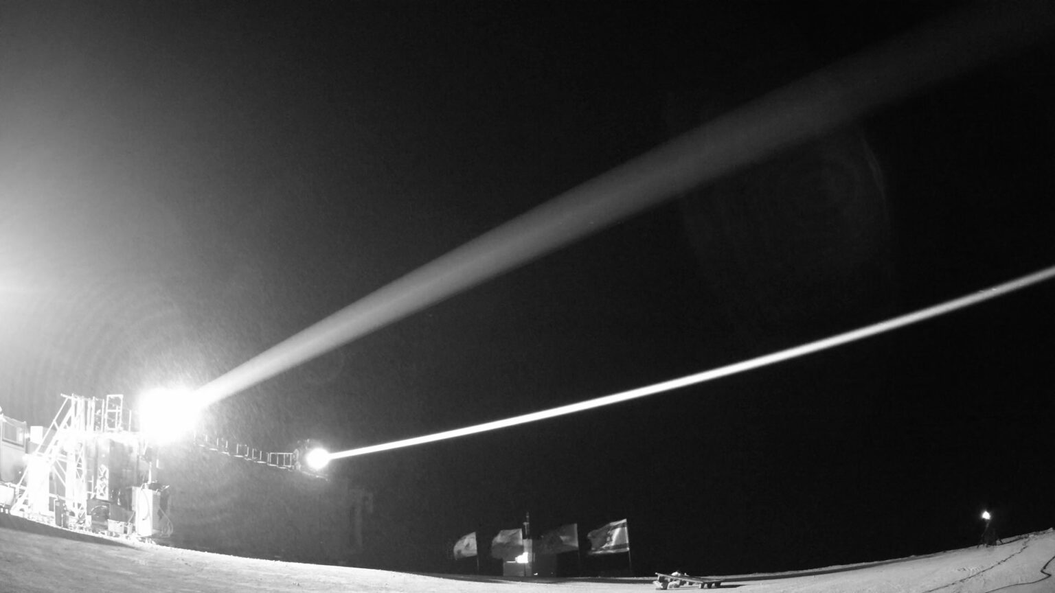 Israel’s New ‘Iron Beam’ Laser Defense System Set for Deployment This Year – SOFX