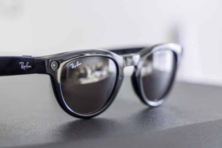 Meta Quietly Added Facial-Recognition Tech to Smart Glasses, Report ...